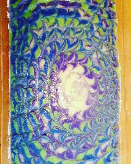 A Tutorial of Soap Swirling Techniques - Countryside